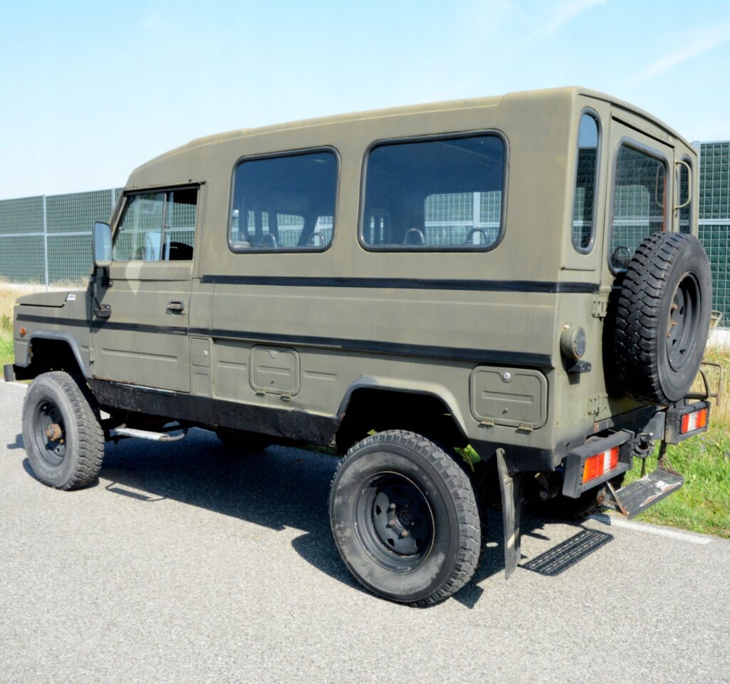 Samochód ciężarowo-osobowy Honker 2324 - GROTEX - Demobil, transport, skup złomu